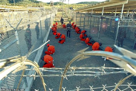 Pentagon Release Secret Never Before Seen Photos Of Guantanamo Bay Detainees Arriving In