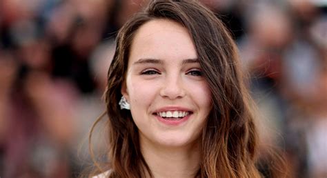 Mallory Wanecque 5 Choses à Savoir Sur Lactrice Couple Etc Ayther