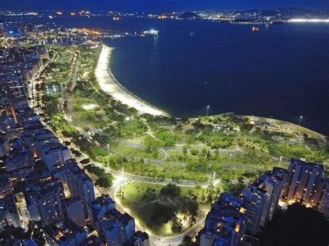 Aterros Do Rio Parque Do Flamengo Chega Aos 60 Anos Como Um Espaço Para Todos Dos Peladeiros