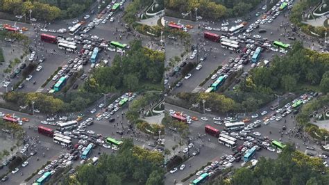 下班城市交通拥堵车水马龙西安交通堵车加塞 视频素材下载