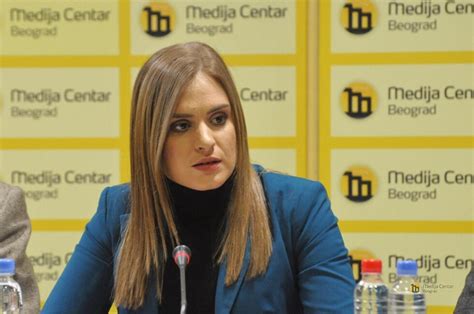 НАРОДНА СКУПШТИНА ДА УСВОЈИ ОДЛУКУ О ВРАЋАЊУ СРПСКИХ СНАГА НА КиМ Милица Ђурђевић