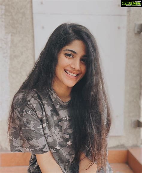 Megha Akash Instagram Wild Spirit Soft Heartsweet Soul 🤍 Gethu Cinema