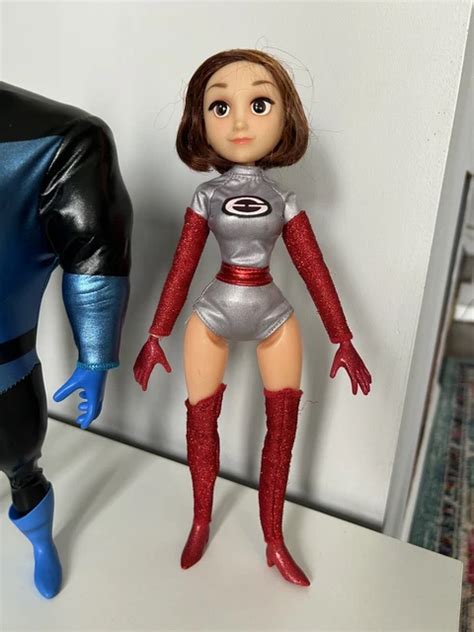 Disney Pixar The Incredibles Mr Incredible And Elastigirl 12” Action