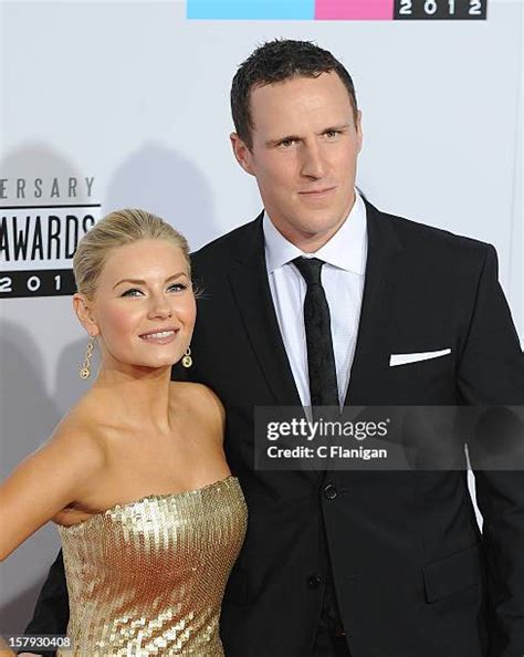 Elisha Cuthbert And Dion Phaneuf Photos And Premium High Res Pictures