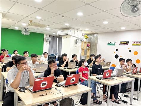 Softech Aptech Cam Kết Việc Làm