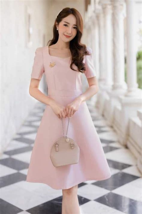 สีครีมทอง สีชมพู เดรสออกงาน สวยเรียบหรู ชุดเดรสคอเหลี่ยม กระโปรงทรงเอ สวยมากค่ะ S Xxl ชุดเพื่อน