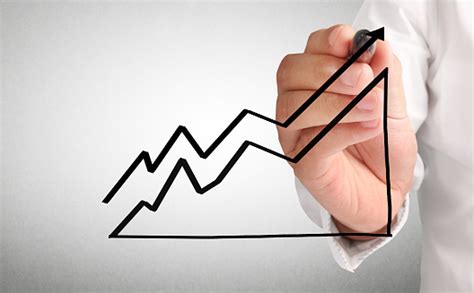 손으로 그림이요 차트별 열기기 0명에 대한 스톡 사진 및 기타 이미지 0명 그래프 그리기 Istock