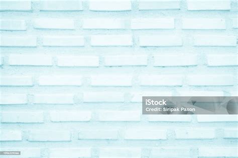 옅은 파란색 페인트 파스텔 차분한 톤 텍스처 배경으로 그린 벽돌 벽 벽돌 과 석조 바닥 인테리어 바위 오래 된 패턴 깨끗 한 콘크리트 그리드 고르지 않은 벽돌 디자인 스택