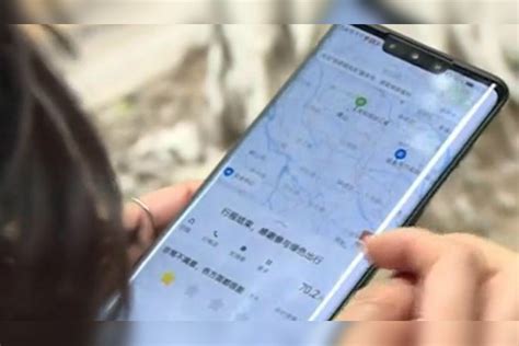广东一女子遭顺风车司机辱骂锁车门 平台客服：补偿5元优惠券