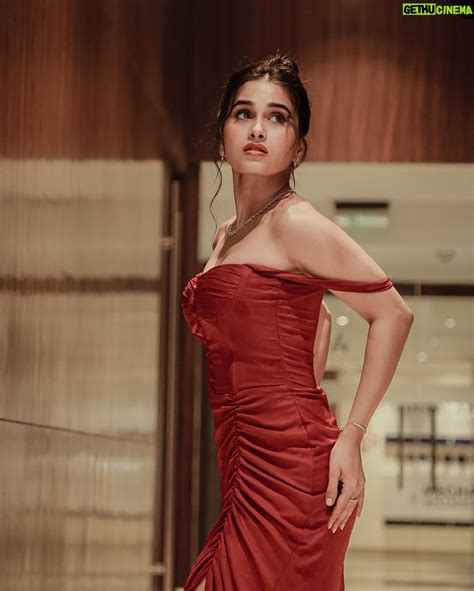 Anushka Kaushik Wiki Biography Age Gallery Spouse And More