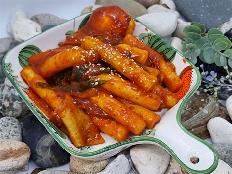 옛날 떡볶이 학창시절 분식점에서 먹던 그리움의 떡볶이