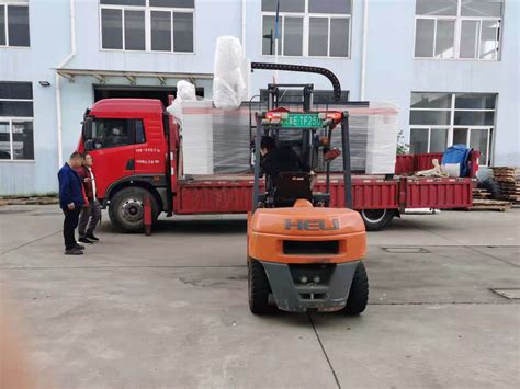 新闻中心 涂胶机 AB双组份涂胶机 密封涂胶方案 全自动点胶机 PU发泡机 密封胶条设备 凯伟集团