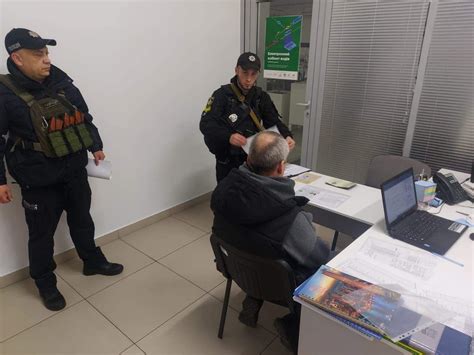 У Дніпрі працівники сервісного центру виявили фейкове посвідчення водія Головний сервісний