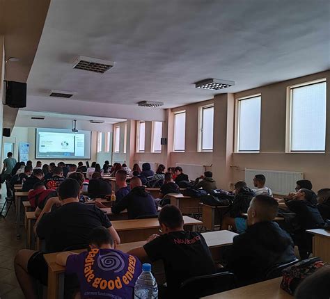 Аз програмистът инициатива на СофтУни ПГЕХТ Проф Асен Златаров гр Плевен