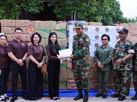 ថវិកា ២០០លានរៀល រួមជាមួយនឹងសម្ភារប្រើប្រាស់ និងគ្រឿងឧបភោគបរិភោគ