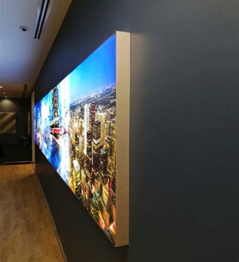 ტექსტილის მანათობელი აბრა •ლაითბოქსი