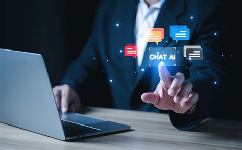 사업가 Ai 인공 지능과 채팅 기술 스마트 로봇 Ai 인공 지능을 사용하여 명령 프롬프트를 입력하여 무언가를 생성하고 미래 기술 변환 개념에 대한 스톡 사진 및 기타 이미지