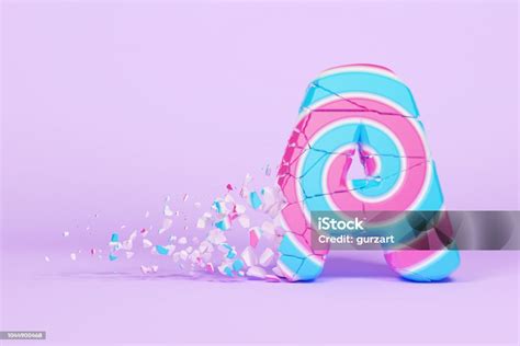깨진된 부서진된 알파벳 편지는 대문자입니다 핑크와 파란색 줄무늬 사탕 짓 눌린된 크리스마스 글꼴에 의하여 이루어져 있다 3d 렌더링입니다 12월에 대한 스톡 사진 및 기타