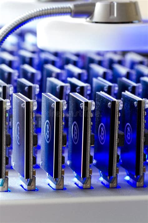 Bitcoin Mining Stock Image Image Of Hashcash Business 34663105