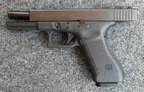Glock 22 Pistol [review]