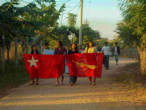 လက်ပံတောင်းတောင်ဒေသ လူထု သပိတ် စစ်ကြောင်း အကြမ်းဖက် စစ်အာဏာရှင် ဖြုတ်ချရေး ချီတက် ဆန္ဒပြ Khit