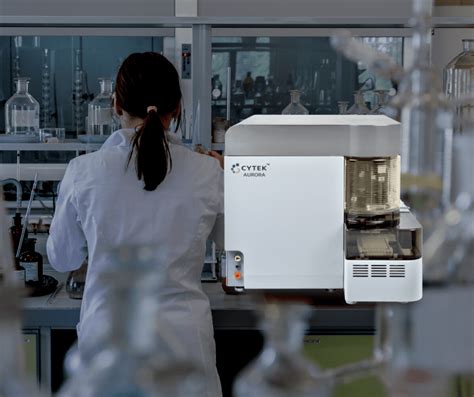 Live Dead Cell Identification Essential Step In Flow Cytometry