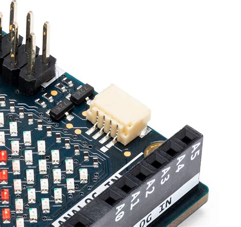 Arduino Uno R4 — Arduino Official Store
