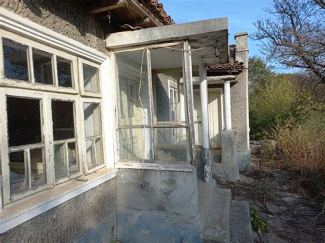 Продава дворно място с къща в с Житен общ Ген Тошево Добрич Плюс безплатни обяви за гр