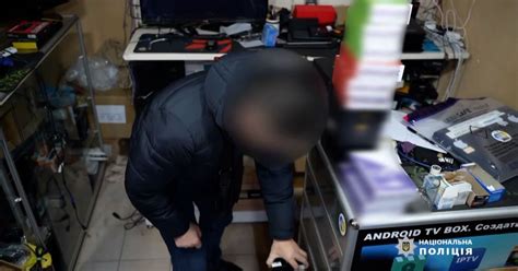 Перепрошивали телеприставки і тюнери щоб показувати російські канали Ділкам грозить 8 років