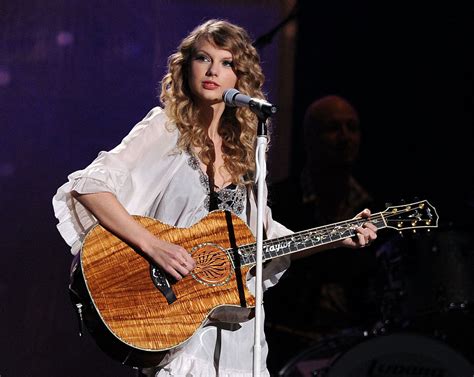 Ranking Taylor Swift Fearless Songs From Best To Worst