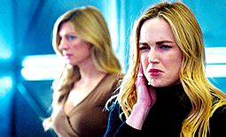 Endless Gifs Of Sara Lance Legends Of Tomorrow Tumbex