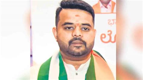 ప్రజ్వల్‌కు సమన్లు Namasthe Telangana