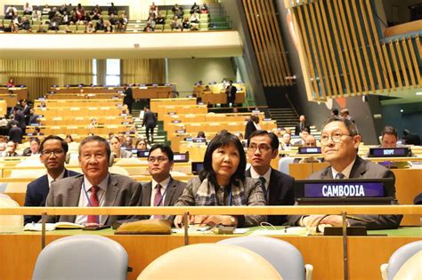 លោក សុខ ចិន្តាសោភា ឧបនាយករដ្ឋមន្ត្រី និងជារដ្ឋមន្ត្រីក្រសួងការបរទេស និងសហប្រតិបត្តិការអន្តរជាតិ