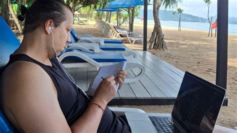 My Startup Was Bleeding Cash—heres How I Sold It Anyway Hackernoon