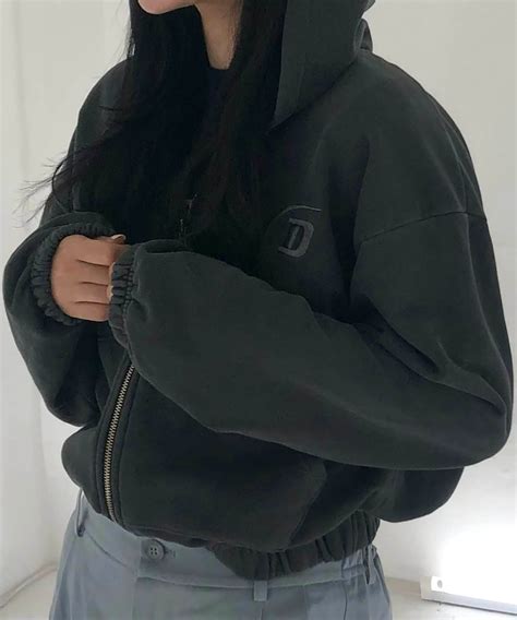 힙 피그먼트 워싱 세미 크롭 자수 후드 집업 리드 크롭 밴딩 자수 피그먼트 캐주얼 후드 집업 에이블리