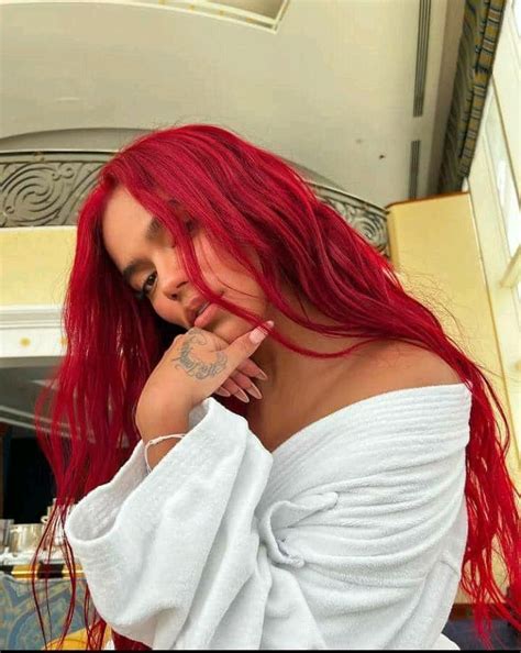 🦋karol G🦋 Fotos De Colores De Cabello Color De Cabello Rojo Pelo De