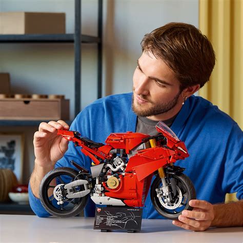 Lego Lego Technic 42202 Ducati Panigale V4 S Motorcycle Technic