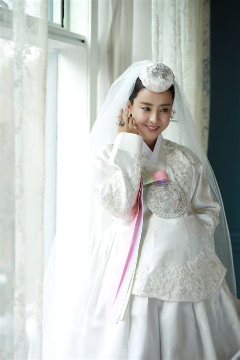 더쿠 덬 취향의 한복 웨딩드레스는