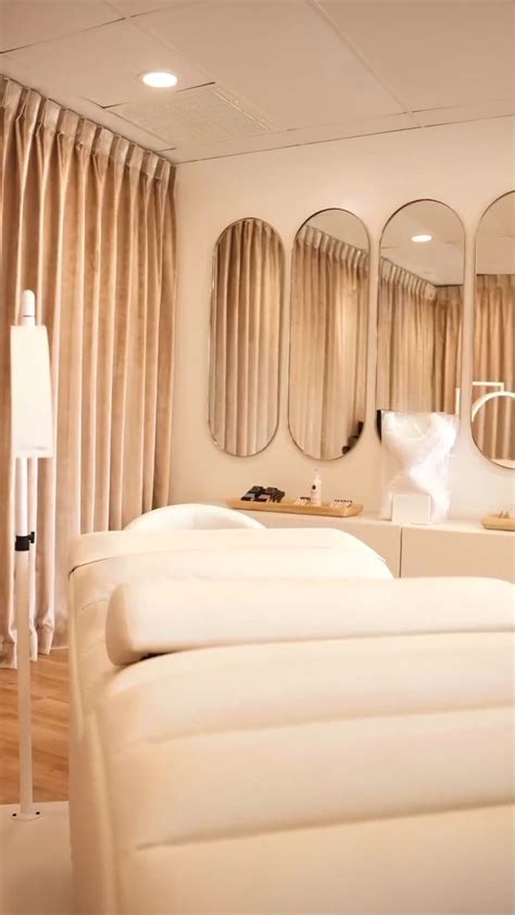 Lash Room Ideas [video] Salon Interior Salon Interior Design Salon Chairs