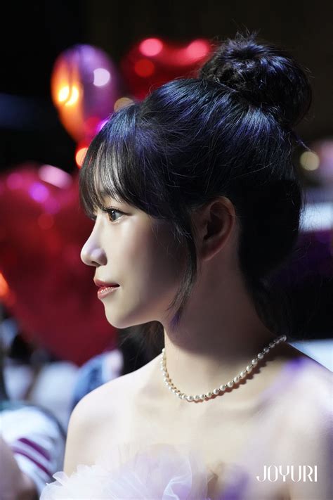 230818 Wakeone Naver Post Jo Yuri Love All Behind Kpopping