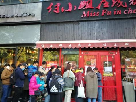 【10图】中关村大街繁华临街一层176平适合快餐烤鱼家常菜老北京小吃北京海淀白石桥中关村南大街31号院中关村南大街商铺商铺租售生意转让出租