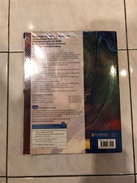 Igcse Combined Science Text Book Hobbies And Toys Books And Magazines Textbooks On Carousell
