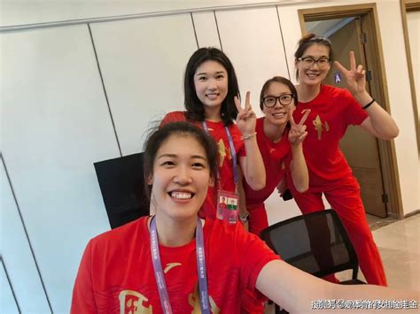 打破谣言！李盈莹伤病痊愈参加亚运会！丁霞三人参加国庆招待会！中国女排龚翔宇奥资