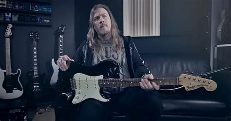 Sabaton Anuncia Retorno Do Guitarrista Thobbe Englund