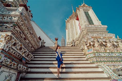 4 สไตล์ชุดสีน้ำเงิน ไปไหว้พระวัดอรุณ