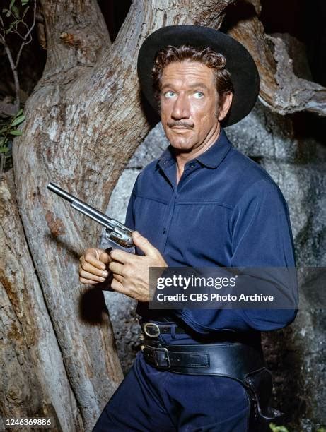 Richard Boone Paladin Photos And Premium High Res Pictures Getty Images