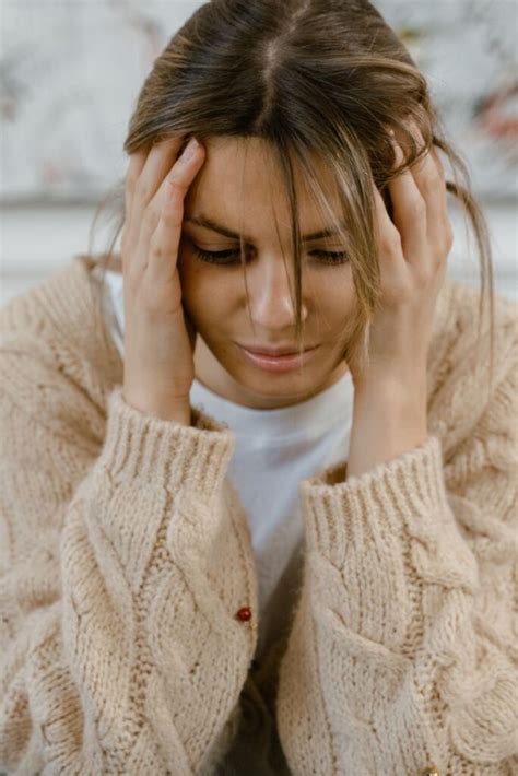 8 Suspicious Signs Your Husband Is Cheating Emotionally Olumabel