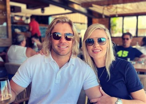 ‘weer Saam Faf De Klerk Herenig Met Sy Vrou In Frankryk