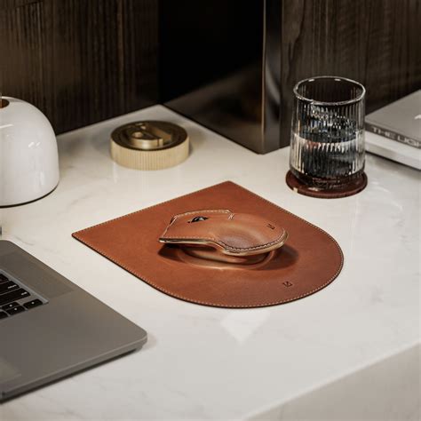 Wireless Computer Mouse Pointer Instrument Classic Brown