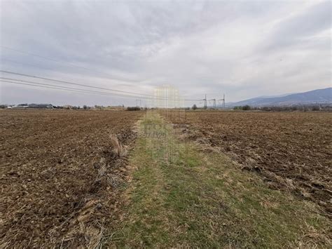 Пловдив Парцел Южен Земеделска земя 4002 кв м четвърта категория Земеделска земя градини